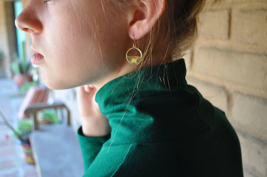 How to Style Minimalist Earrings | Charlie & Co. Jewelry
